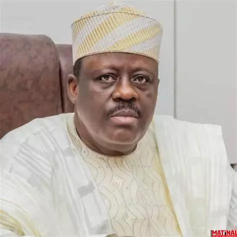 Coupures d’électricité lors de la révision de la Constitution : le ...