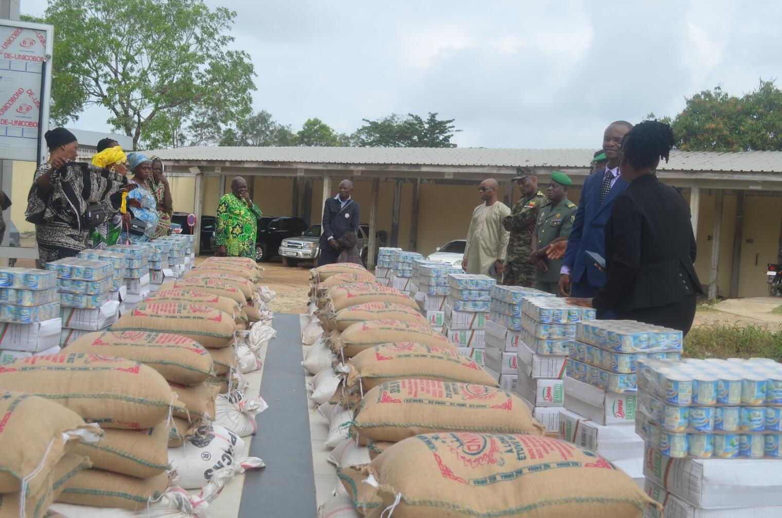 Fêtes de fin d’année : le gouvernement apporte son soutien aux familles ...